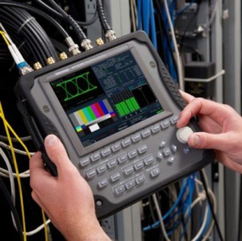 Tektronix dévoile le nouveau WFM 2300 moniteur de forme d'onde portable